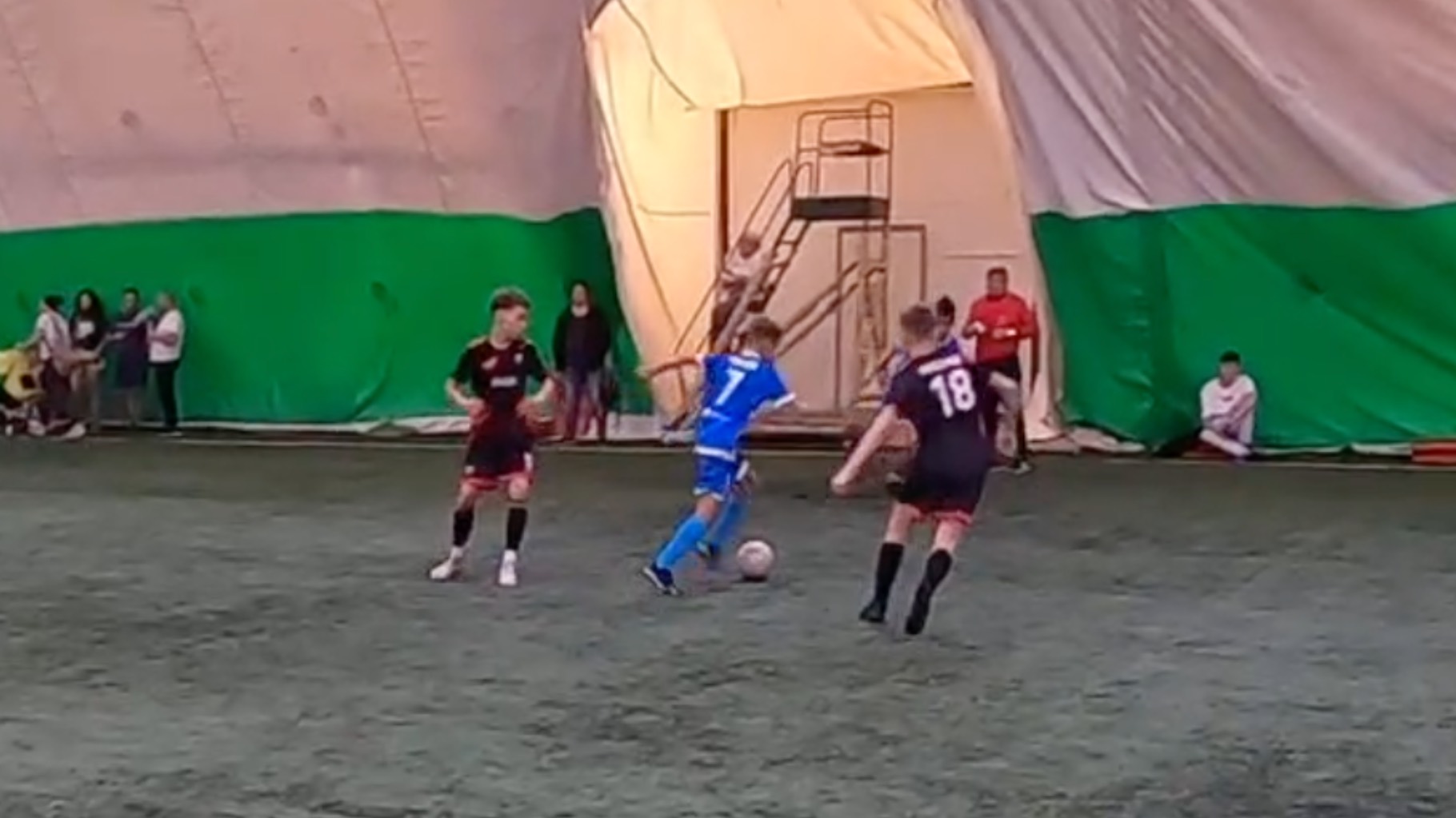 Два гола в мини-формате