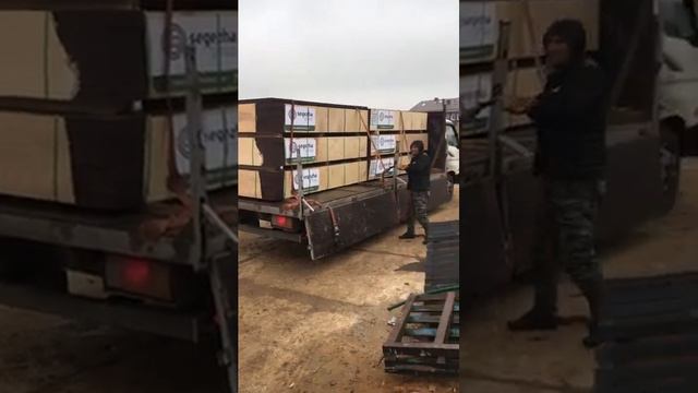 Отгрузка ламинированной фанеры от «Энки»