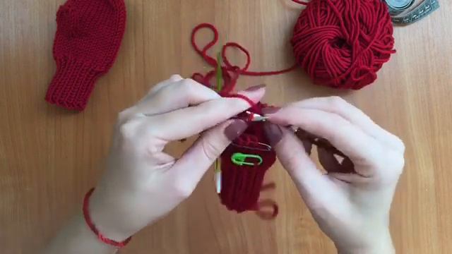 Вяжем спицами варежки для ребёнка 1,5 года