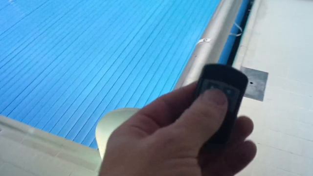 Реконструкция покрытия для бассейна. Сначала замена ламелей и потом сматывающего устройства)