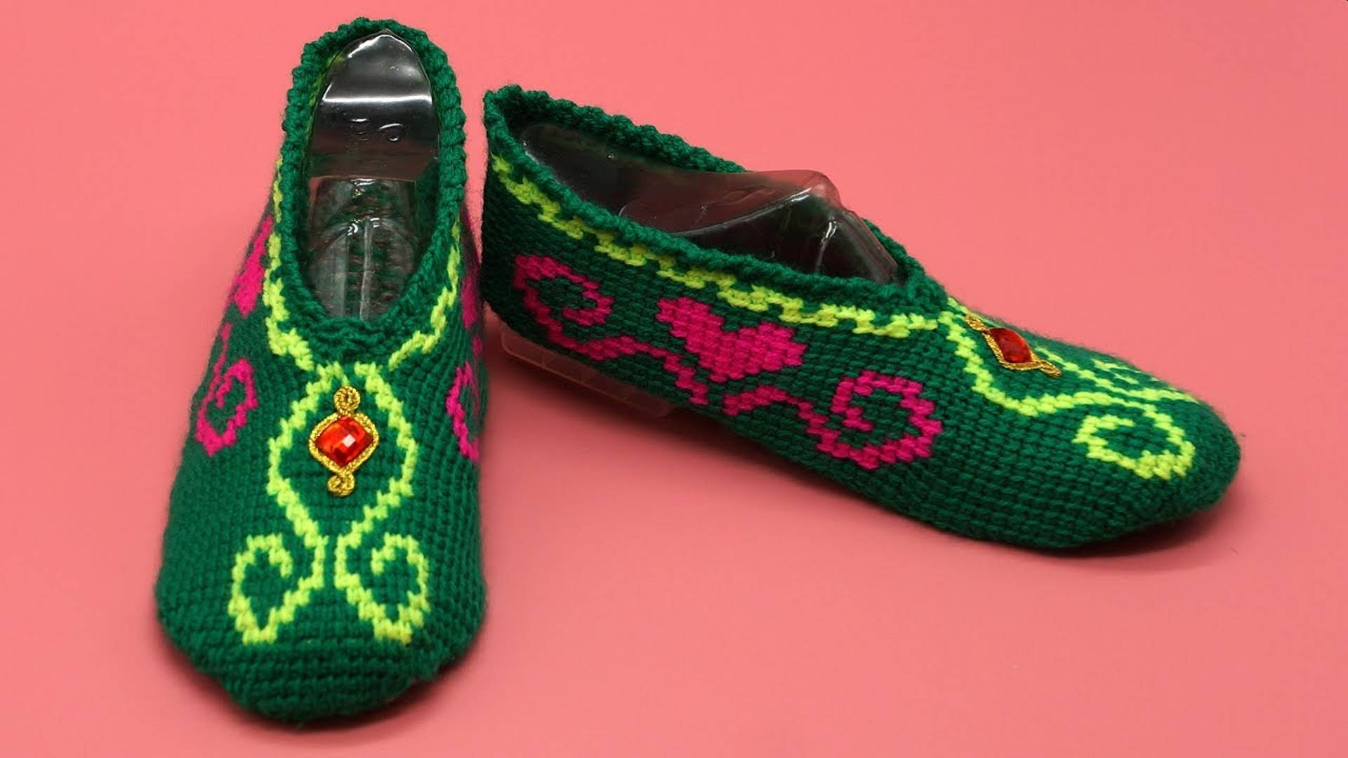 Вязание тапочек с узором тунисским крючком. Тунисское вязание. Тапочки крючком.