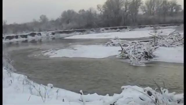 ВАЗ 2106 сквозь снег, грязь и воду.