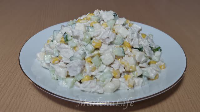 Салат с Курицей, Кукурузой и Яблоком. Быстрый, Простой и Сытный Салат
