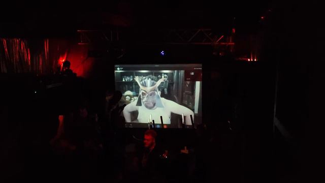 МС ЮРИЙ ХОВАНСКИЙ ФЕСТ 21/09 НИЖНИЙ ИНТЕРНЕТ НАНОСИТ ОТВЕТНЫЙ УДАР 2 18+