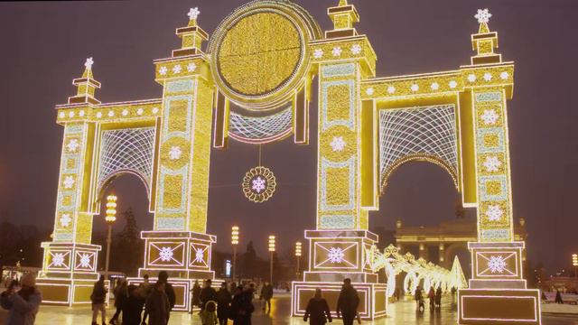 Москва Двухсезонная (Май и декабрь 2021, Canon EOS M RAW Magic Lantern)