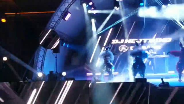 Зеркальное шоу от GO SHOW на Дне города в Москве — заказать яркое представление на большую сцену