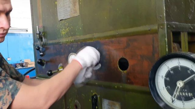 Процесс испытания шестеренных насосов на производстве (1_часть).