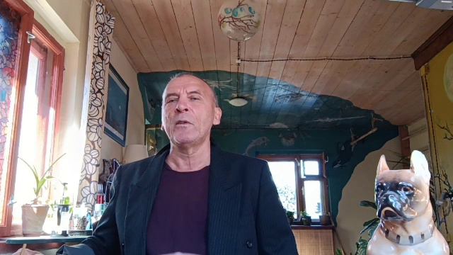 - Отдай глаза Глебушкины! Не твои те глаза, знамо, добыл ты их недобрым путем! Вымай зенки! Дух11