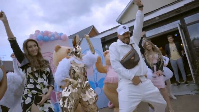 Детское зеркальное шоу с зеркальными зайчиками в Москве — заказать шоу для детей, цены и программы