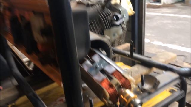 В ремонте бензогенератор с натурально медной обмоткой!Да,это просто чудо!)