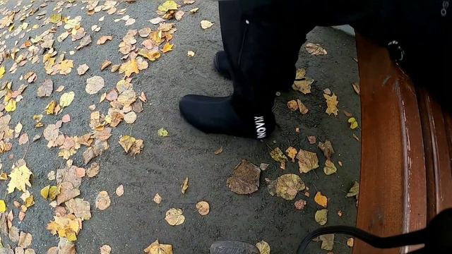 Strida. Стильные бахилы