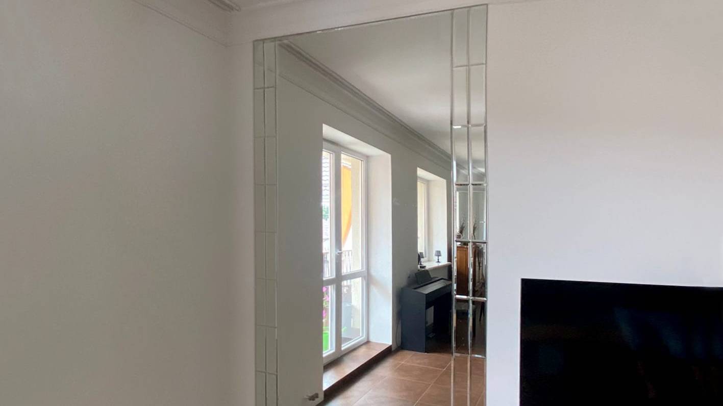 Зеркальное настенное панно по индивидуальным размерам