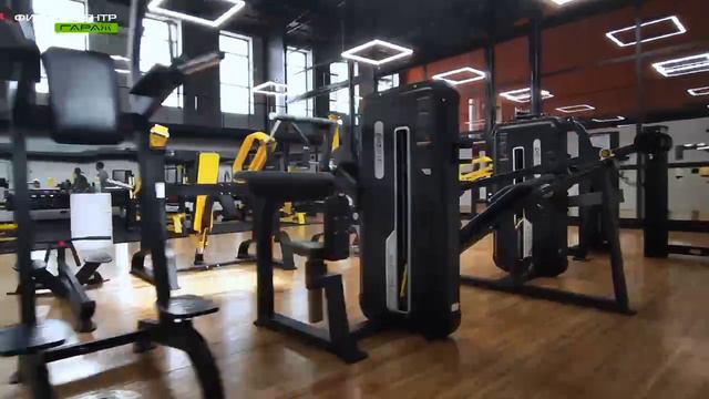 Видео-обзор фитнес-центра "Гараж" на Северной 8