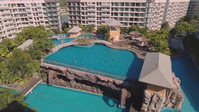 4K Walking tour of Laguna Beach Resort 3 Maldives.