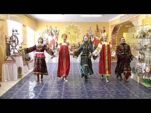 Фестиваль  Россия - наш общий дом  Дефиле национальных костюмов