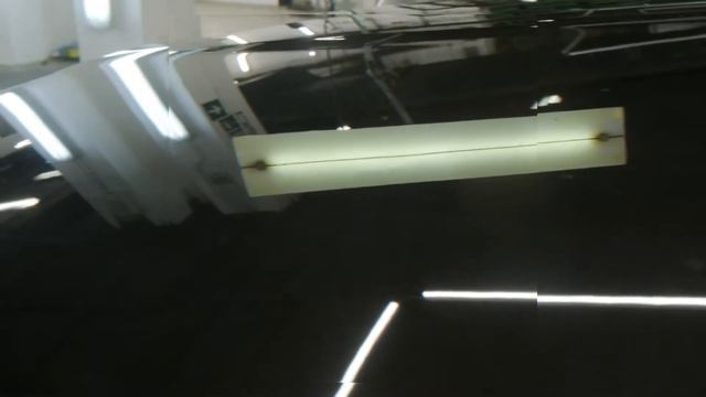 Удаление вмятин без покраски на капоте в детейлинг-центре SET-AUTO.PRO (2)