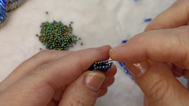 Жгут и серьги из стекляруса