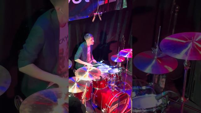 ЧеНеТри - Странник Live Short