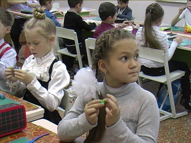 Лепка. Слон из пластилина. Урок труда в 15 школе 2011