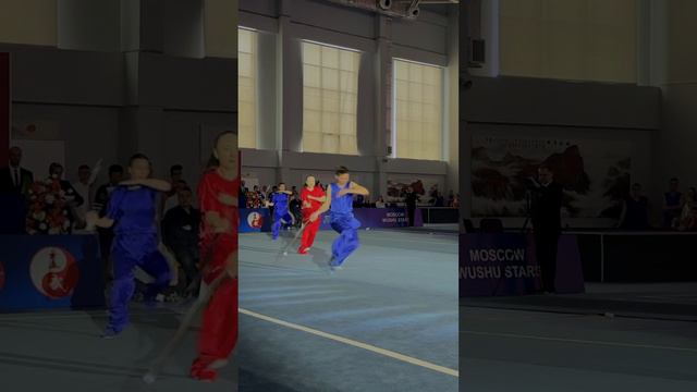 «Московские Звезды Ушу» (спортсмены юниорской сборной команды России выполняют комплекс «наньдао»)