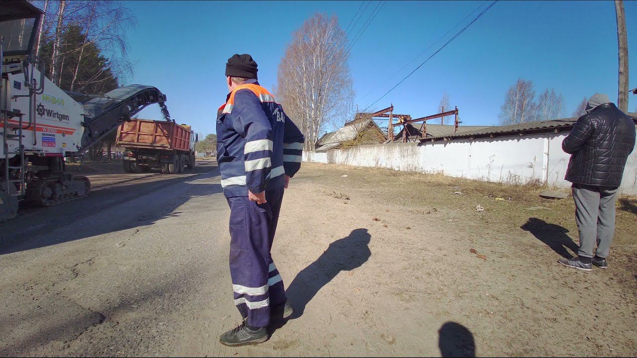 Весьегонск 2021. 17 апреля. Солнечный день. Велопрогулочка по родным весенним улочкам)...