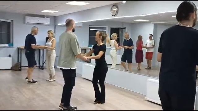 Бачата. Занятия в школе танцев PALLADIUM