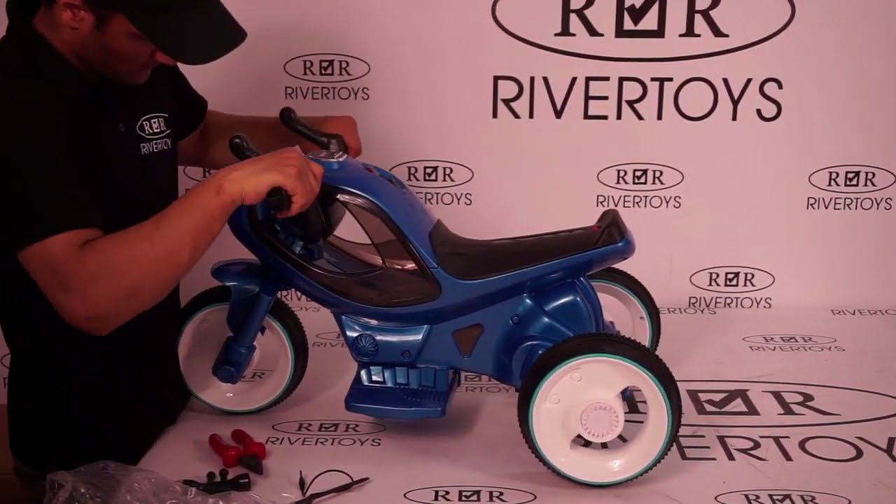 Детский электромотоцикл HC 1388 (RiverToys, сборка)