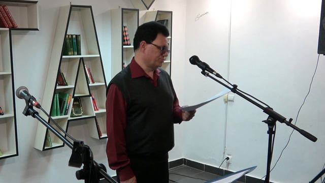 21 Смирившись с нелегкой судьбой...- Алексей Городилов