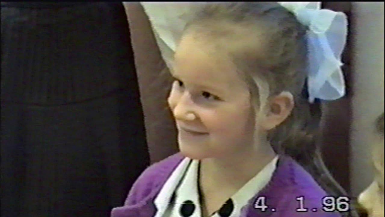 Воркута 1996г. п. Комсомольский. Дом пионеров. Детское новогоднее мероприятие.