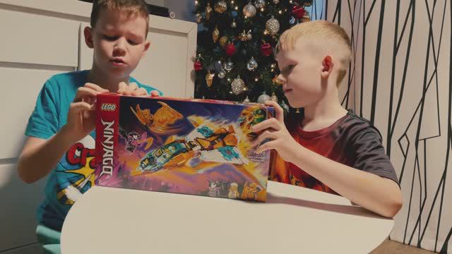 Распаковка САМОЛЕТ.