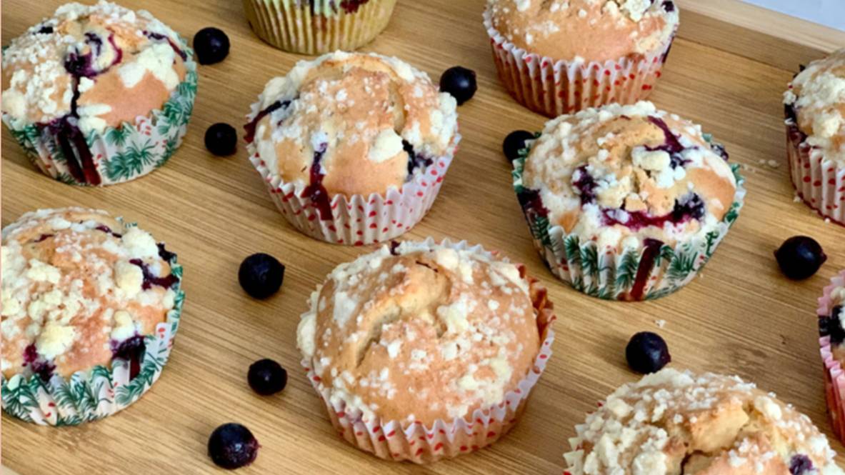 Маффины с Замороженной Ягодой и с Хрустящим  Штрейзером