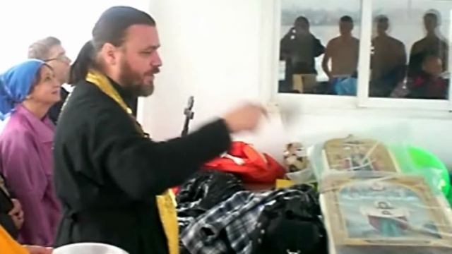 Освящение катера в походе на Русский остров