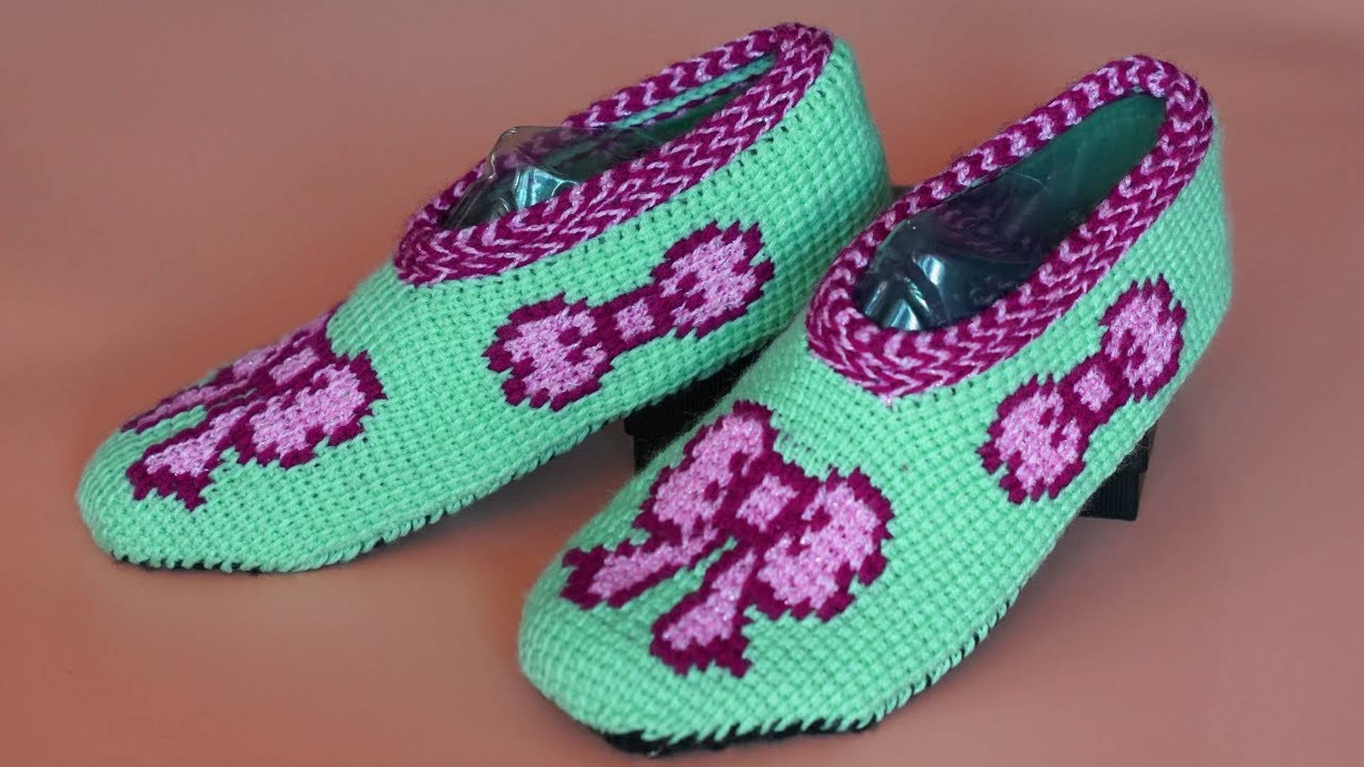 Вязание подошвы тапочек. Подошва крючком. Тапочки крючком.