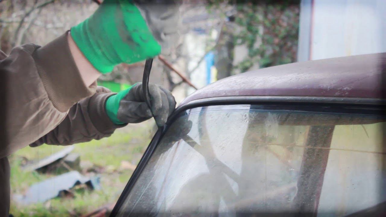 Как снять лобовое стекло ваз 2107