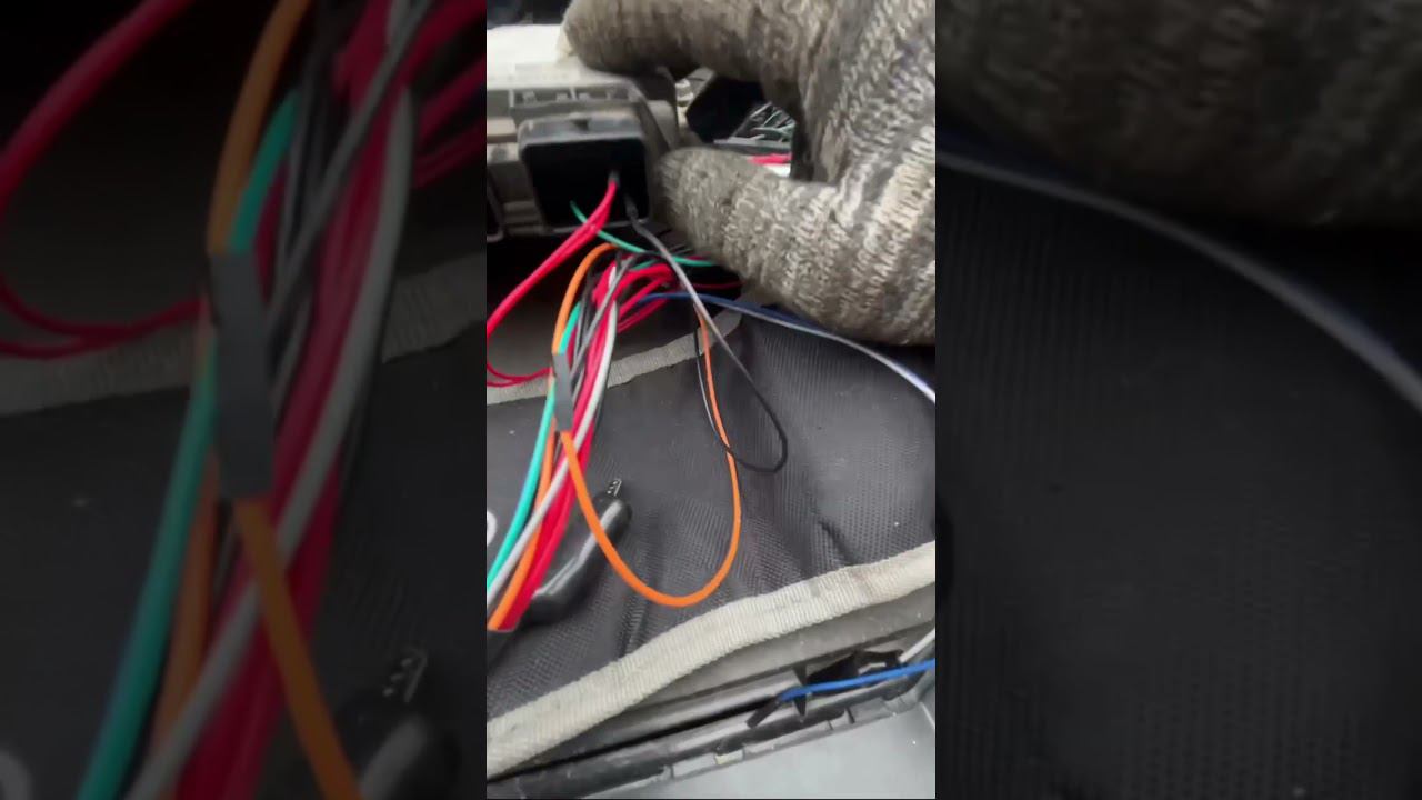 Ситроен С4. После отключения сигнализации в сервисе ЭБУ двигателя вышел из строя. #диагностика