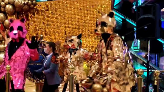 Зеркальное шоу для открытия магазина в Москве — заказать по телефону 8(977)777-28-84