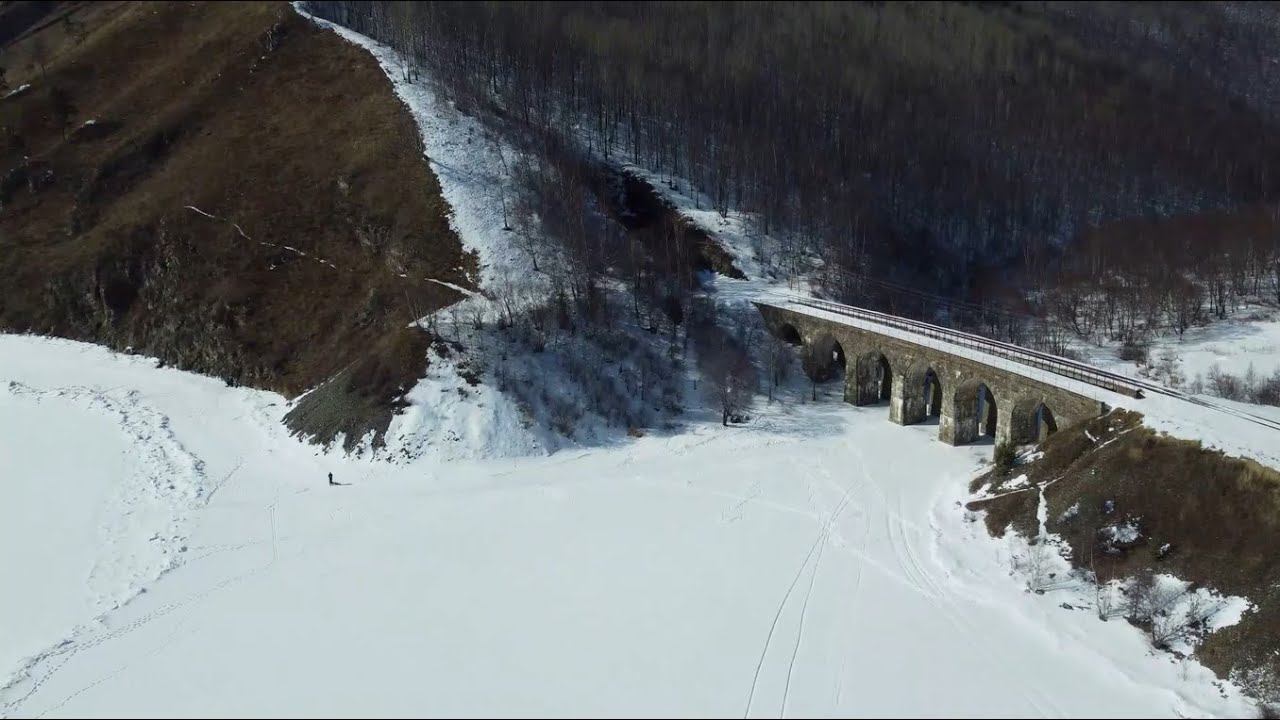 Байкал. Лыжный переход со станции "Переезд" до станции "Слюдянка" через озеро Байкал по льду