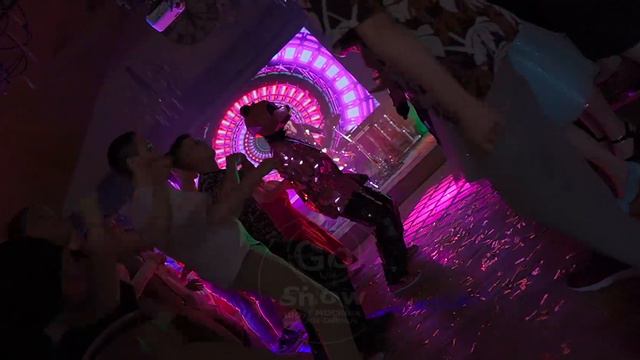 Артисты на выпускной в Москве — Заказать по телефону 8(977)777-28-84