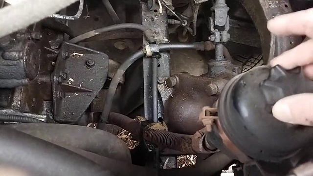 ГАЗ Соболь 2217 протерлись шланги гидроусилителя и масла. Убираем на будущее эту проблему