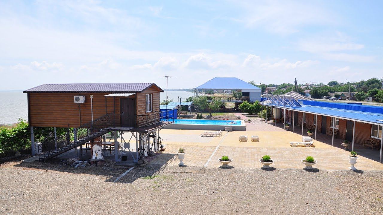 Отдых в Ейске: база отдыха №1 (с бассейном)