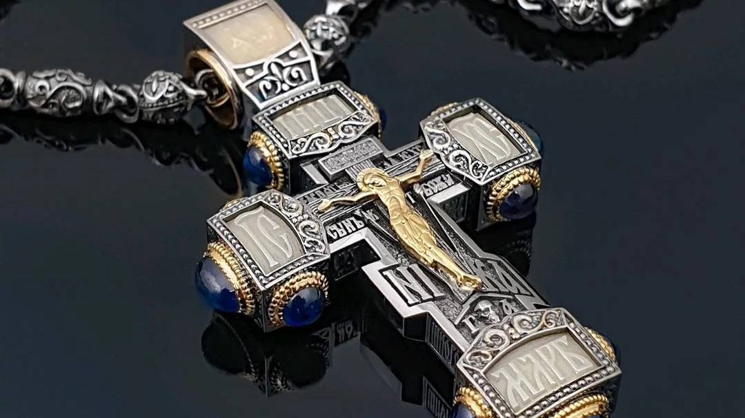 Византийский крест из комбинированного золота с сапфирами и керамикой