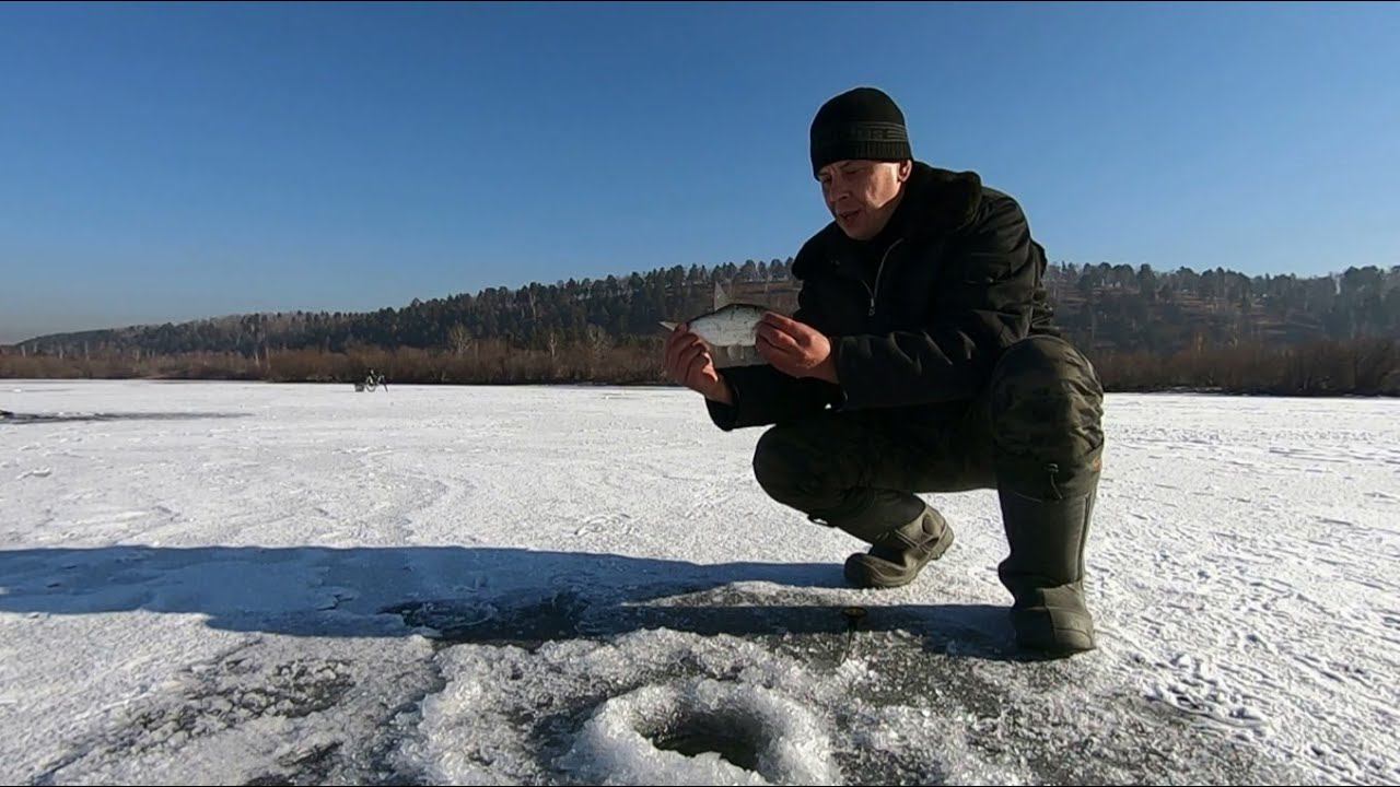 Подлёдная рыбалка. Открытие сезона. Карьер на реке Олха.