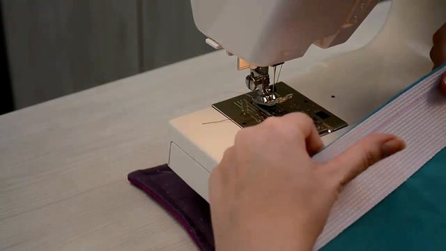 Обработка верха юбки/брюк обтачкой и соединение с потайной молнией