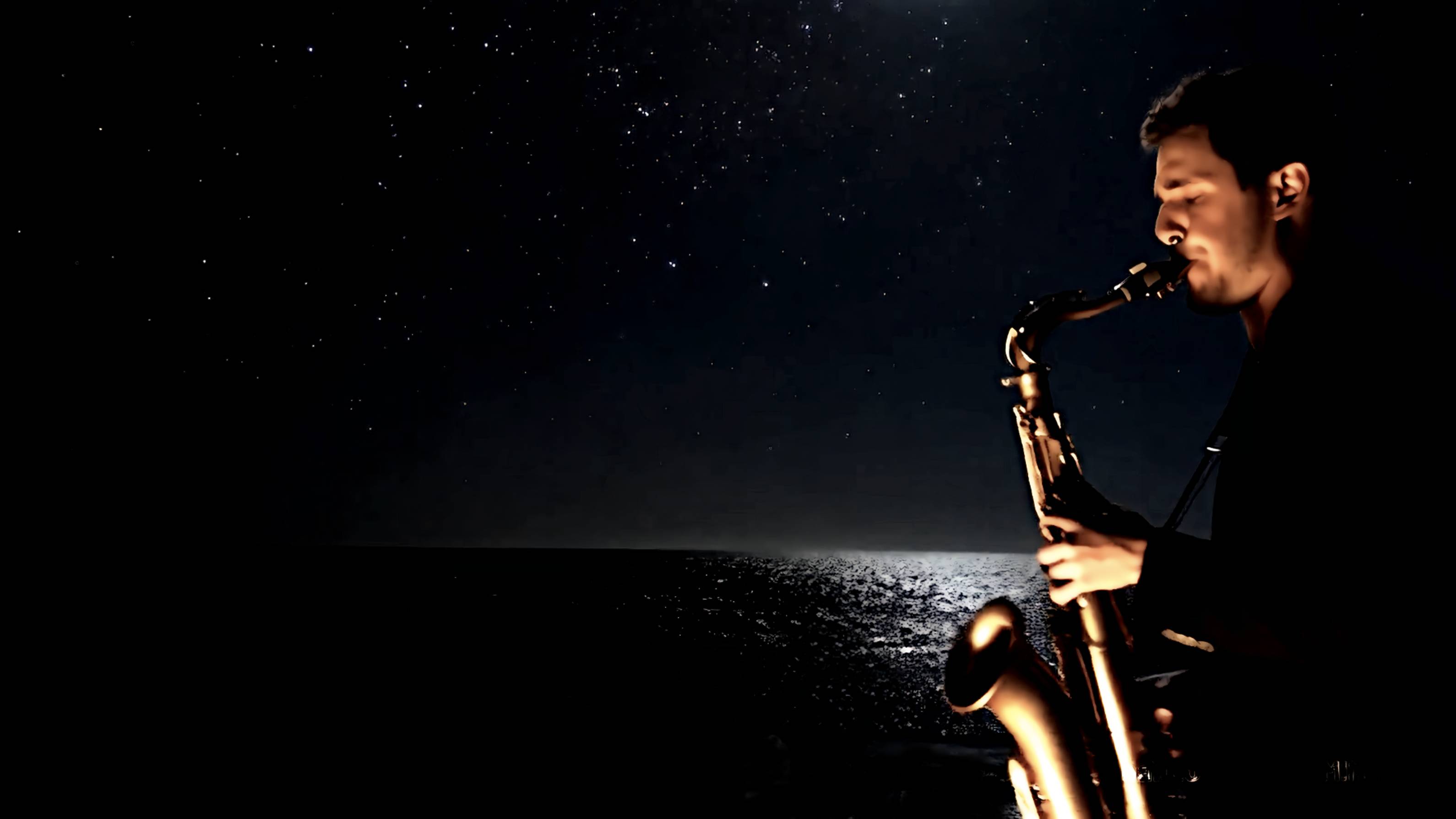 «Полуночный шёпот волн» — моя первая работа по сценарию и около 100 генераций видео нейросетью.