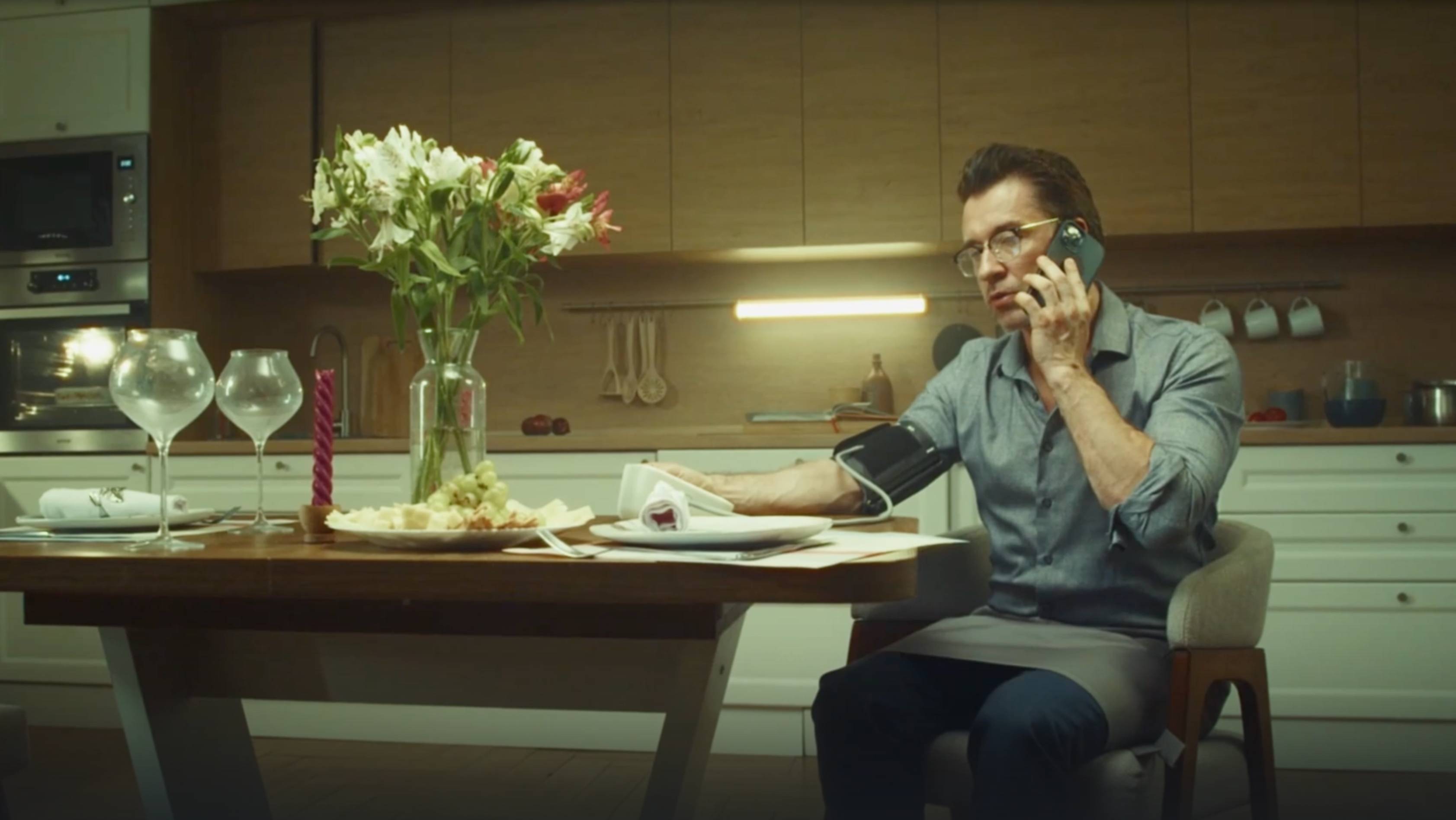 Рекламный ролик тонометра СберЗдоровье