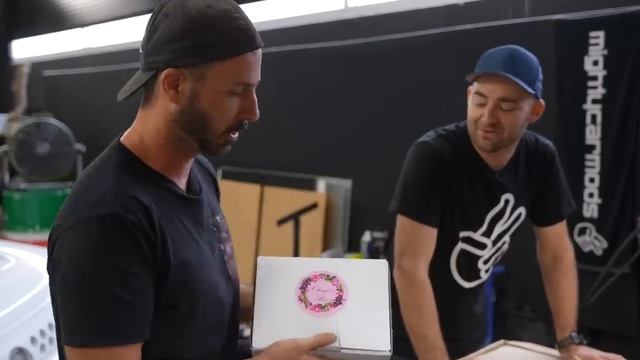 Распаковываем и ставим все тюнячки на наш March Superturbo