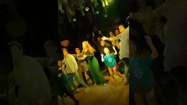 зеркальное шоу лайт на праздник в москве