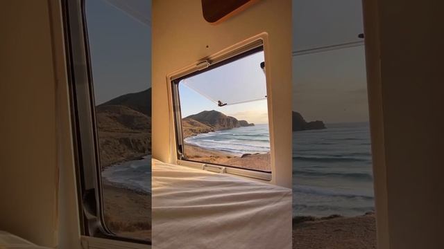 Море в окошке