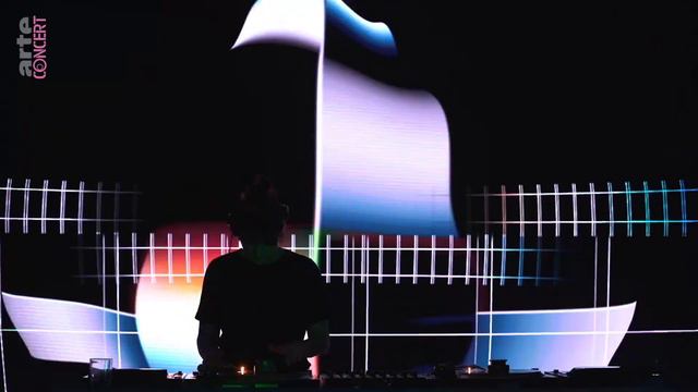 Cinthie dans Chat With A DJ