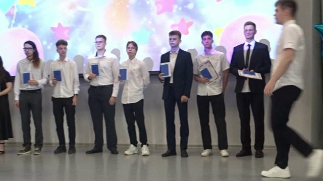 Аттестаты 11 класс 11Г